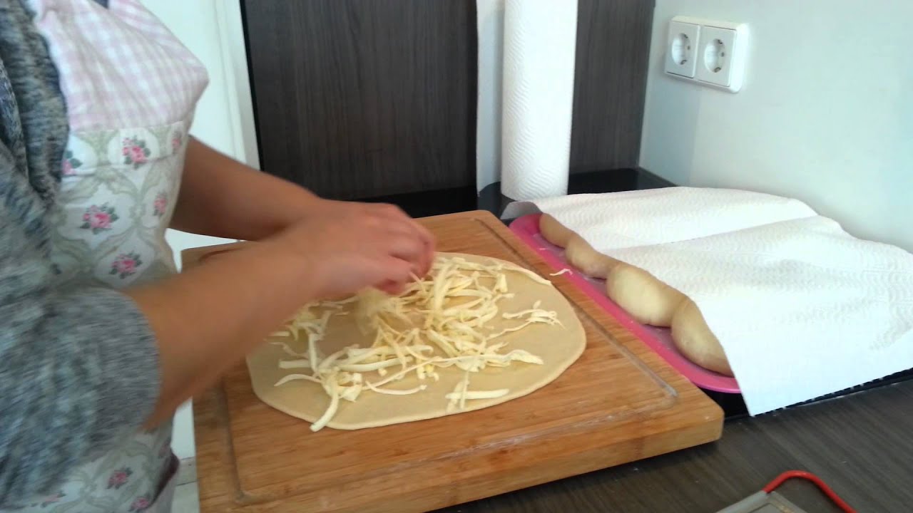 Mini Burek/Gefüllte Teigtaschen - YouTube