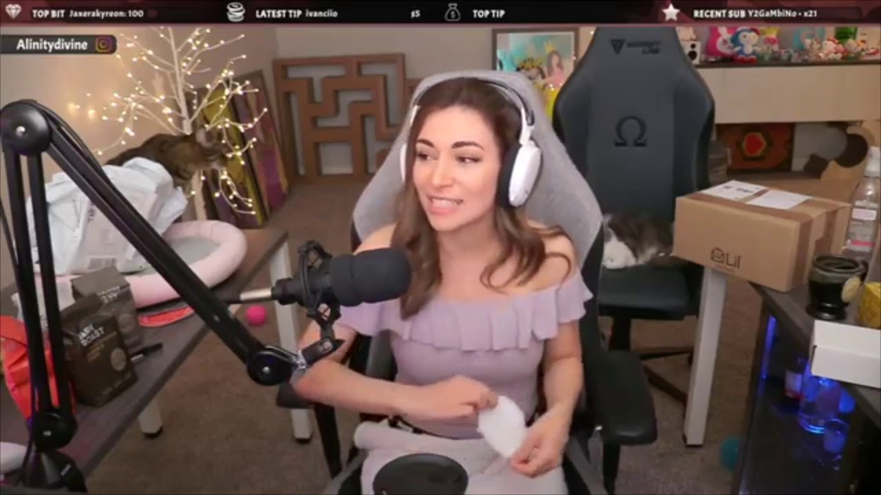 Alinity cat clip - YouTube