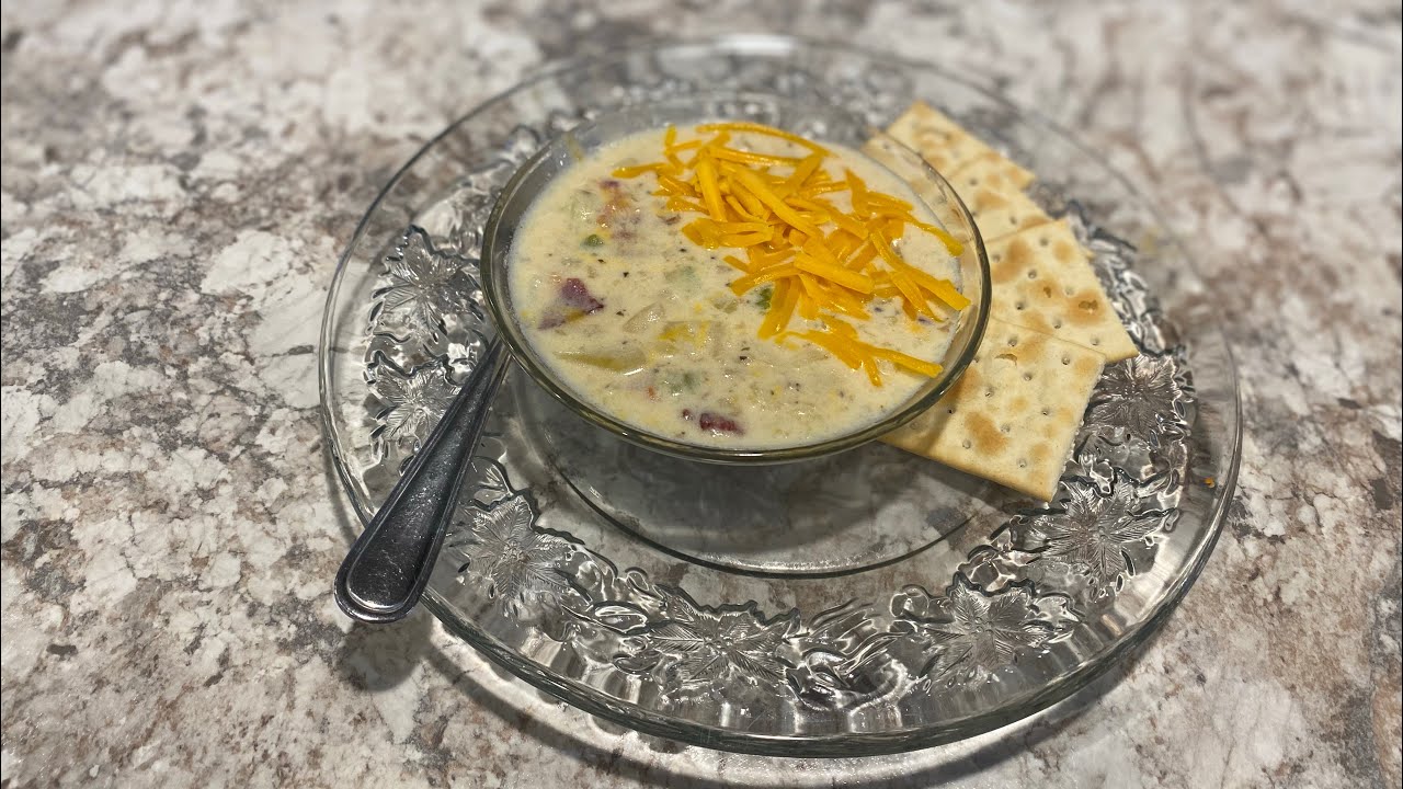 Sopa de Papa / Potato Soup - YouTube