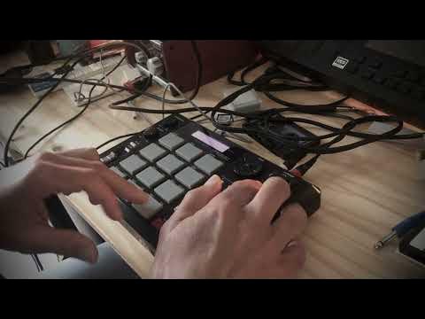 Akai mpc 500 tips and tricks - YouTube