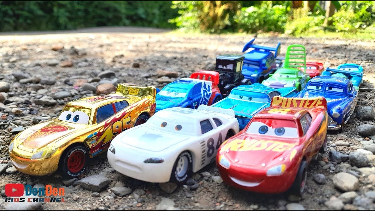 Looking for Disney Pixar Cars, Lightning McQueen, Jackson Storm, Dinoco ...
