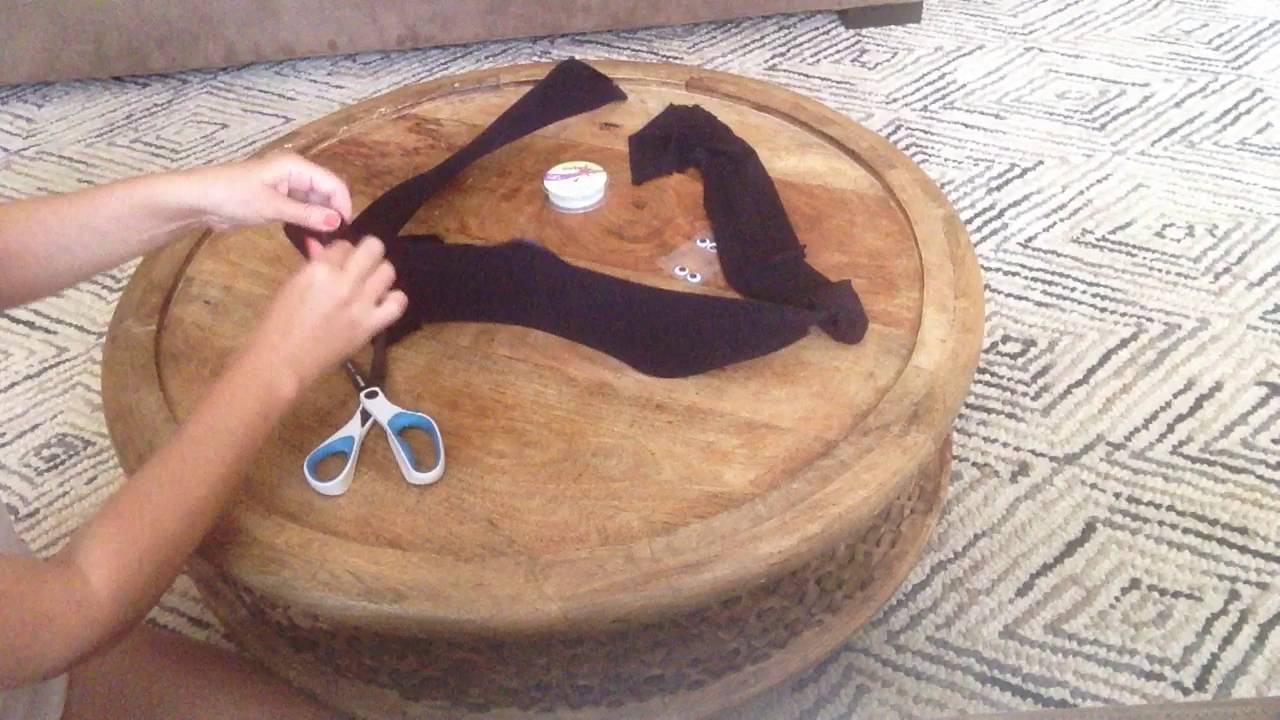 DIY wire hanger Halloween bat tutorial - YouTube