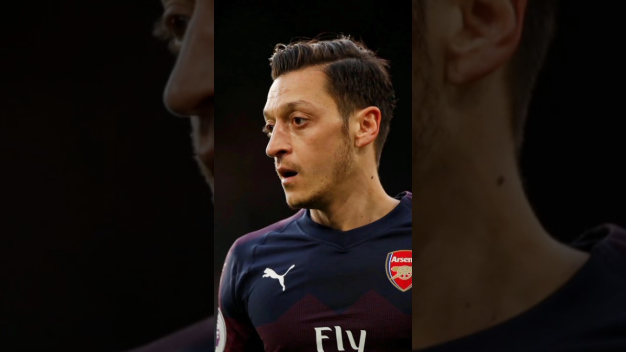 Muslim footballer Mesut Ozil - YouTube