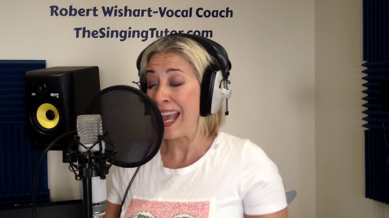 Showbiz journalist singing student Bev Lyons sing Tmake you feel my ...