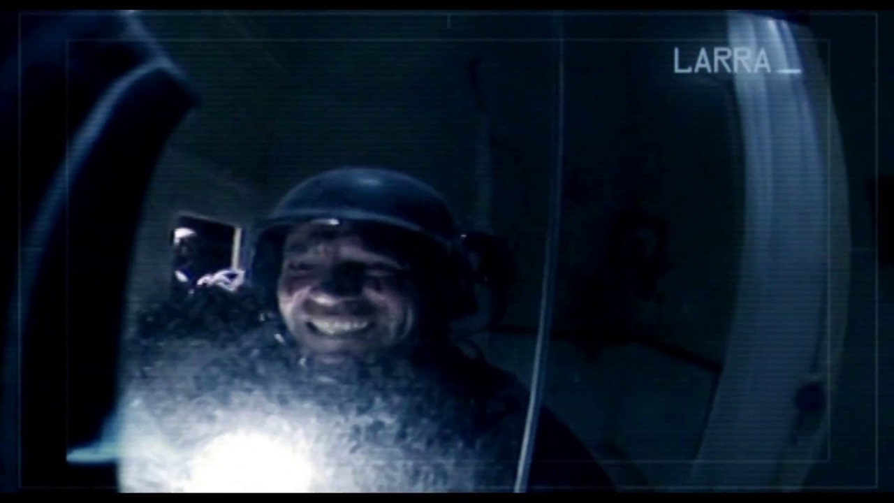 LARRA'S HEADCAM FOOTAGE | REC 2 [SPANISH, ENG SUBS] (2009) - YouTube