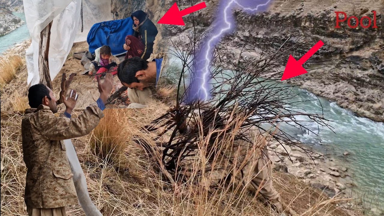 Mohammad and Fatima's efforts to catch the storm for their daughter and toddler - YouTube