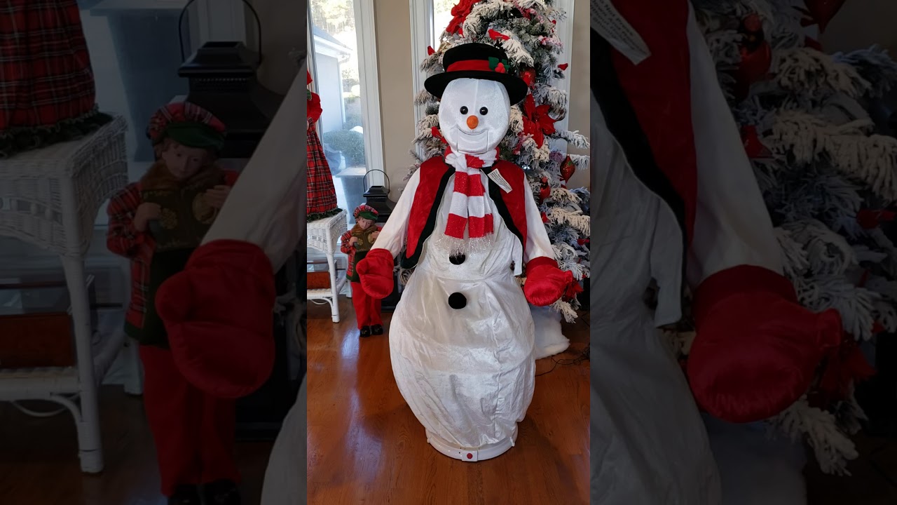 Life Size Animated Gemmy Snowman 2003-2005 - YouTube
