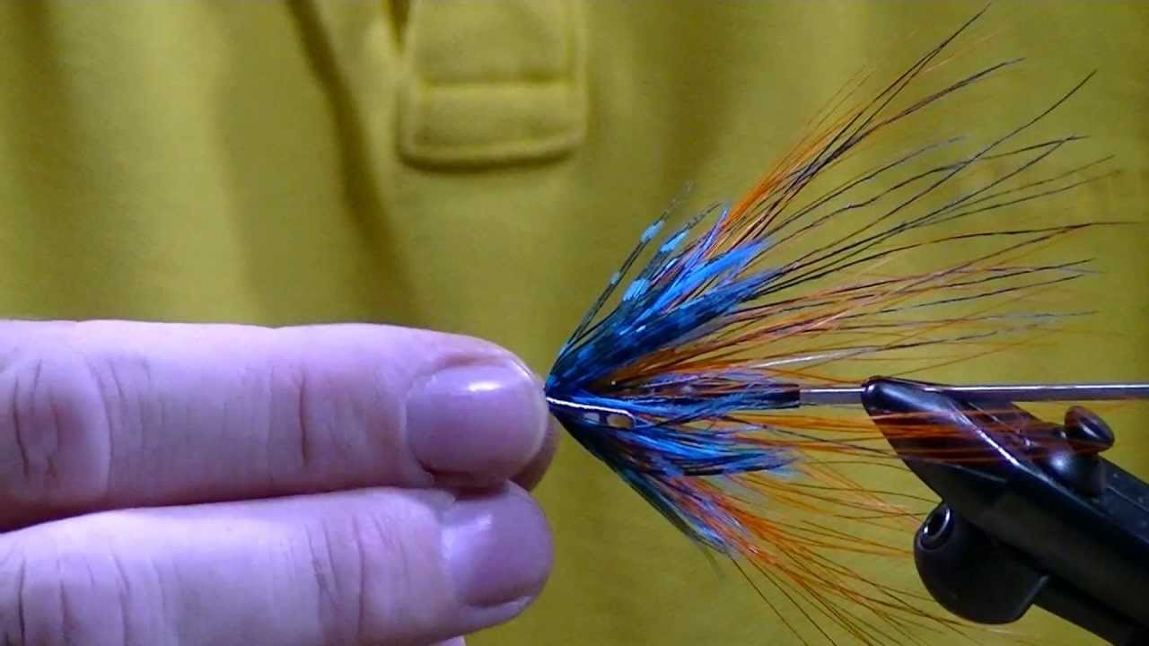 Tying Berry's Blowout Tube Fly - YouTube