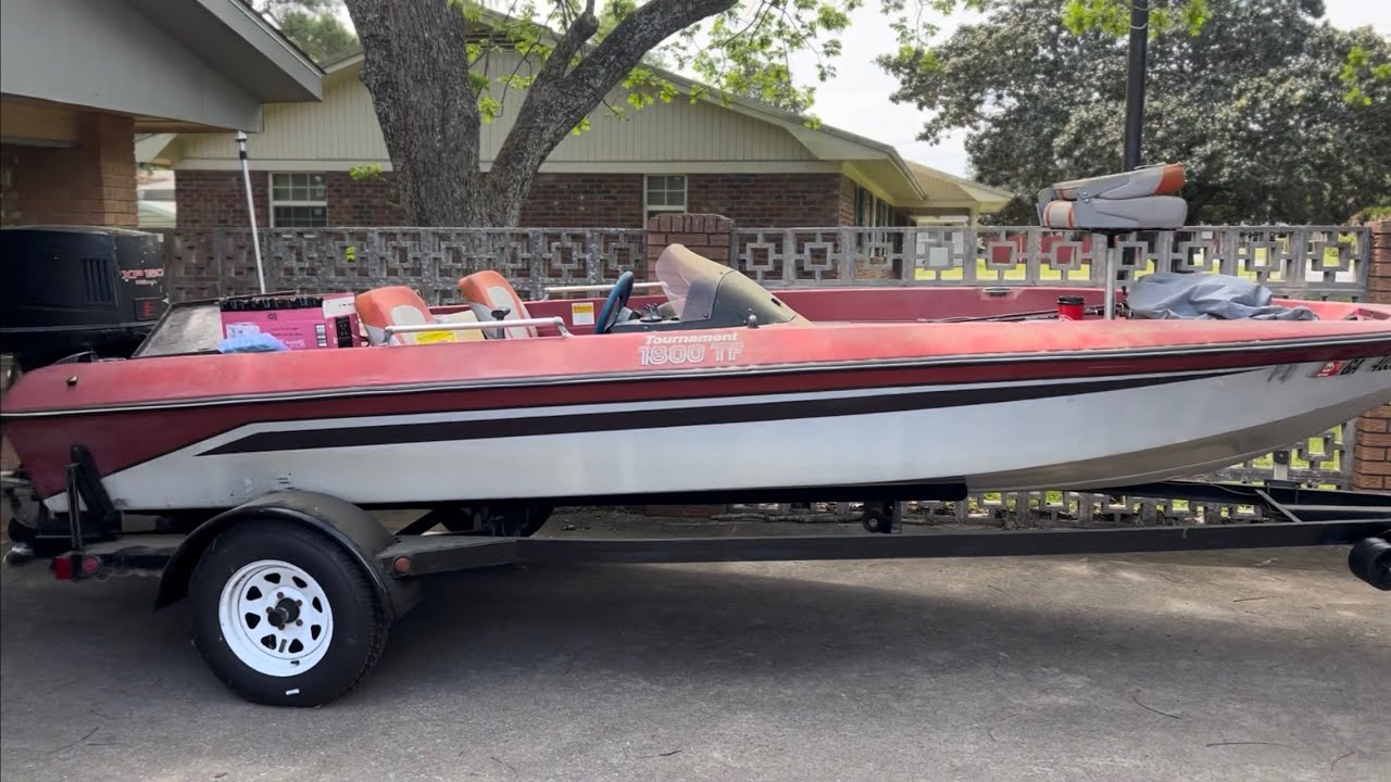 1989 Bass Tracker 1800TF rewire project - YouTube