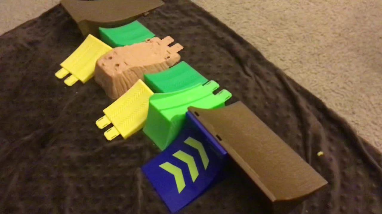 How to build a monster jam track - YouTube