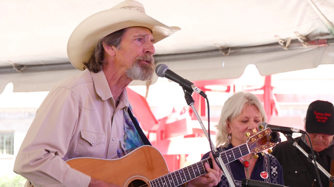 Border Mule - YouTube