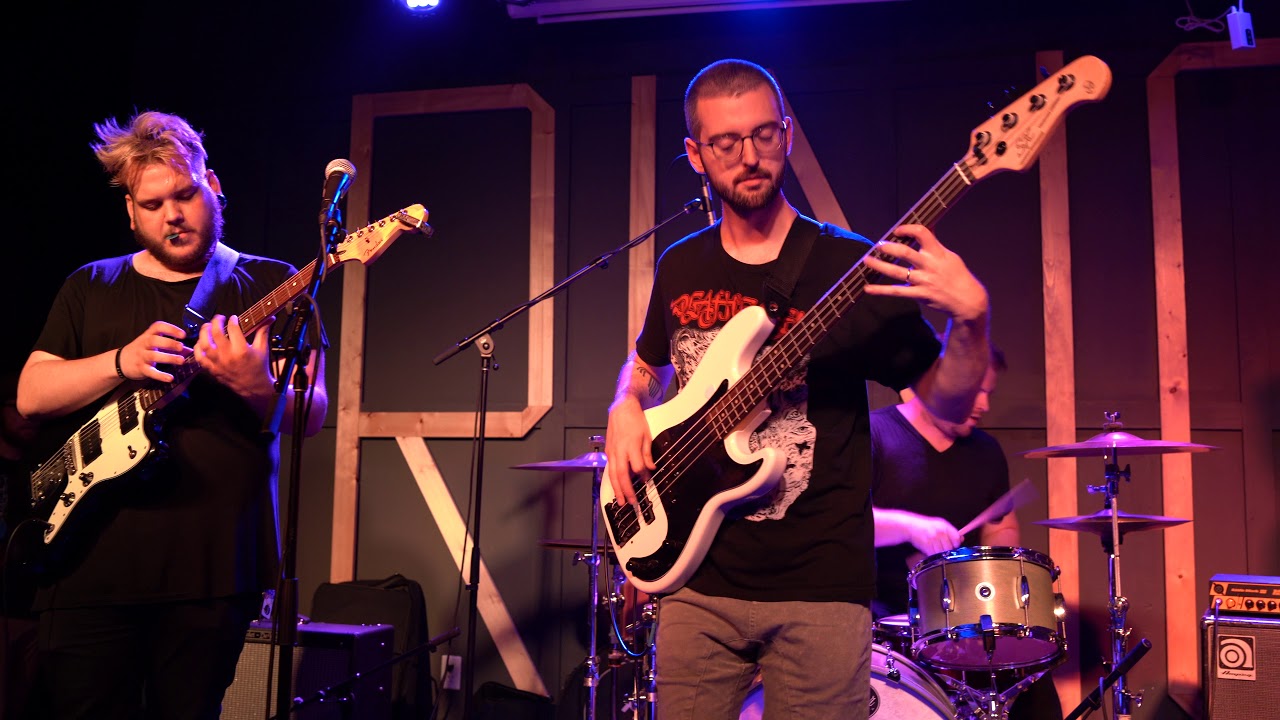 Via Luna - No One Cares (Live at the Rino) - YouTube