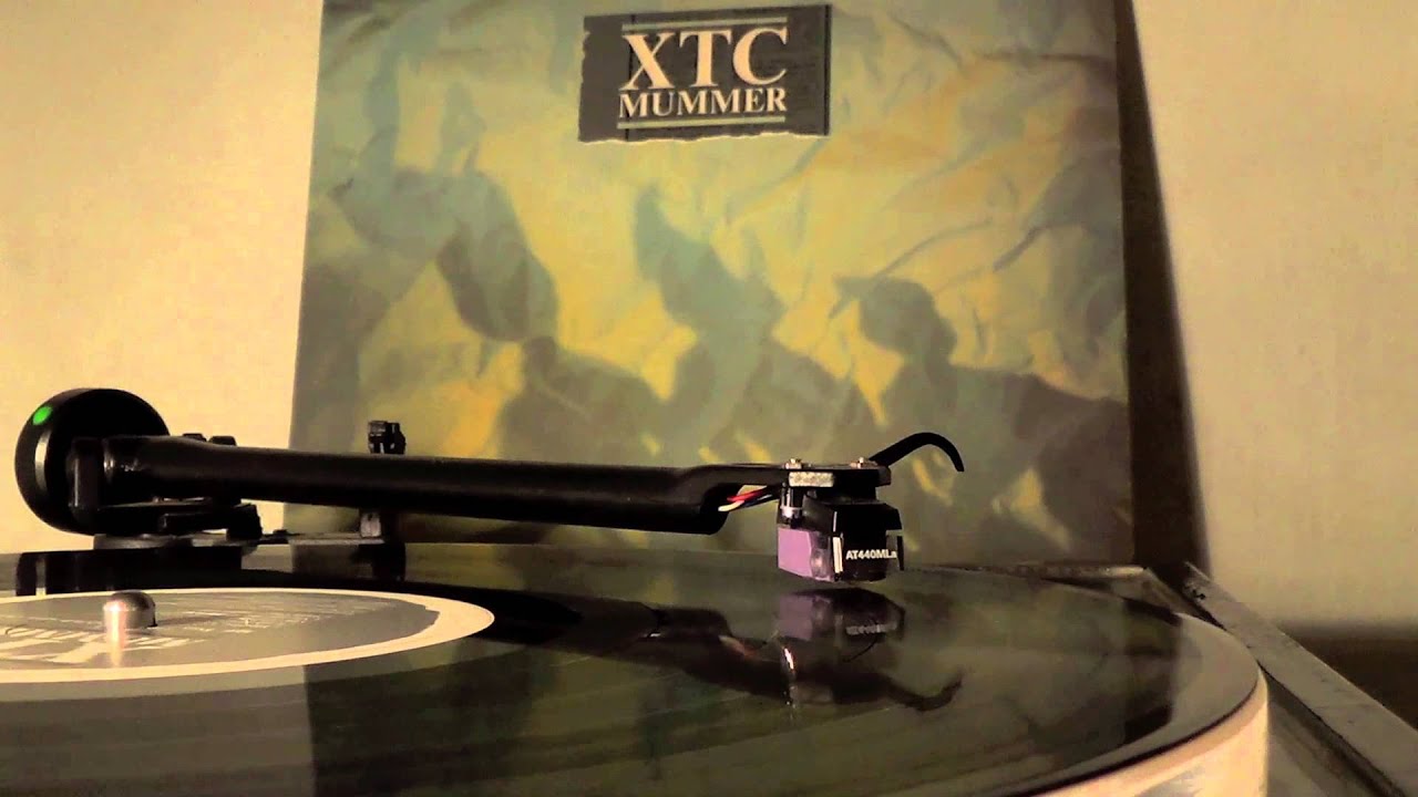XTC - Ladybird - Vinyl - at440mla - Mummer LP - YouTube