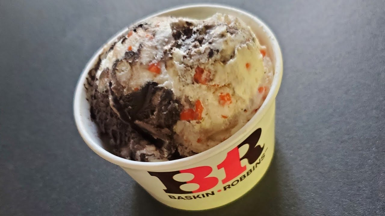 👻🍦👻 Baskin-Robins Spicy 'n Spooky Ghost Pepper Ice Cream 👻🍦👻 - YouTube