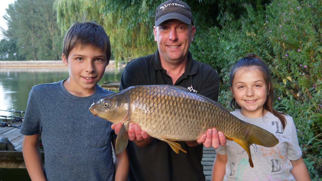 BACK TO MY ROOTS PART 2 - THE OXFORD CANAL CARP FISHING - YouTube