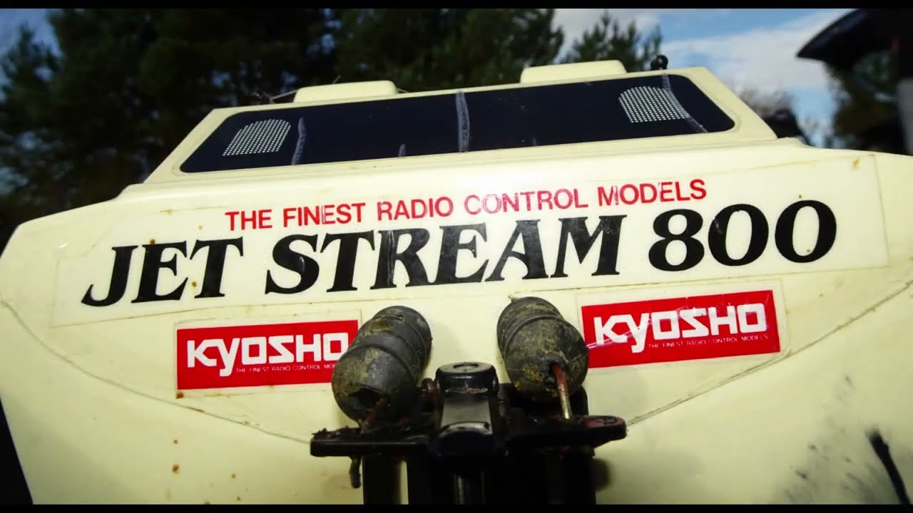 Kyosho Jet Stream 800 at Southport Model Boat Club - YouTube