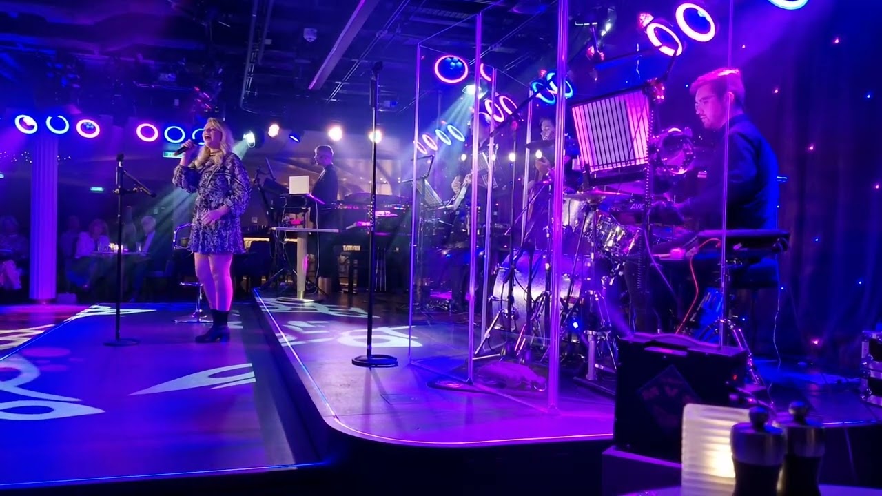 The Limelight House Band in The Limelight Club onboard P&O Iona, 25th ...