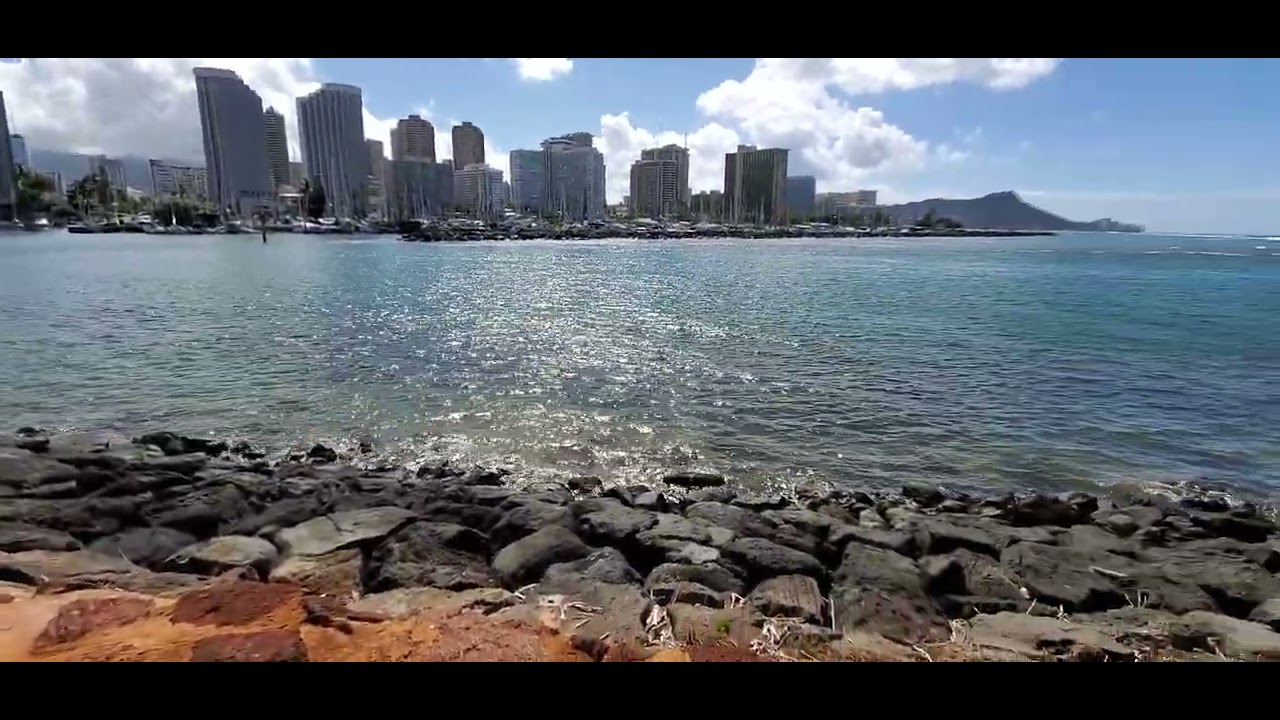 Magic Island stroll from parking lot to tip of peninsula harbor side ...