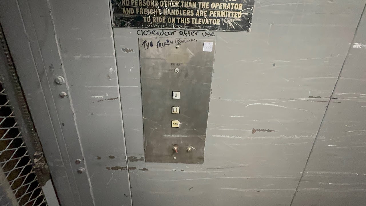 OG Montgomery Square Button Freight Elevator at The Oaks in Thousand ...