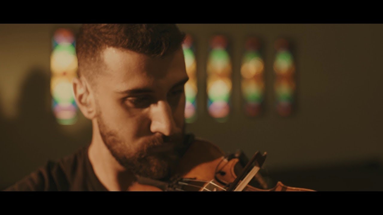 Mashrou' Leila - Marrikh (Live at AUB Assembly Hall) | مشروع ليلى ...