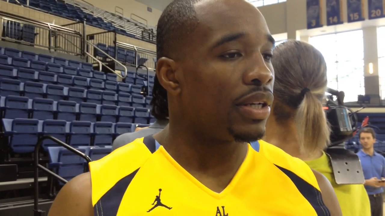 Derrick Wilson At Marquette Media Day - YouTube