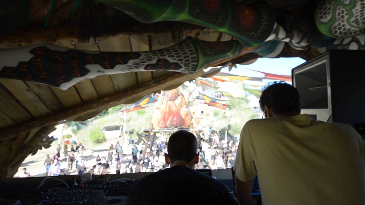 Nargun live - Freqs of Nature #2014 - YouTube