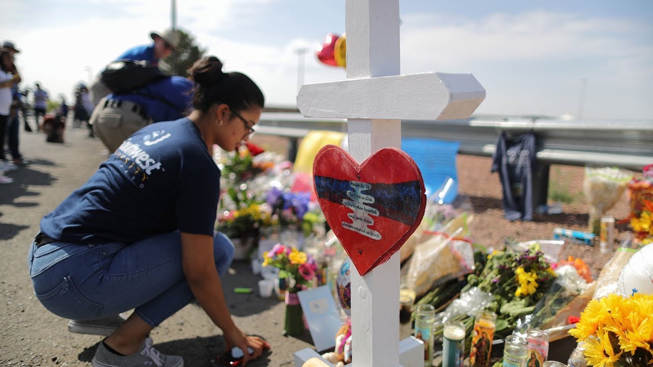 Watch live: El Paso authorities update on mass shooting - YouTube