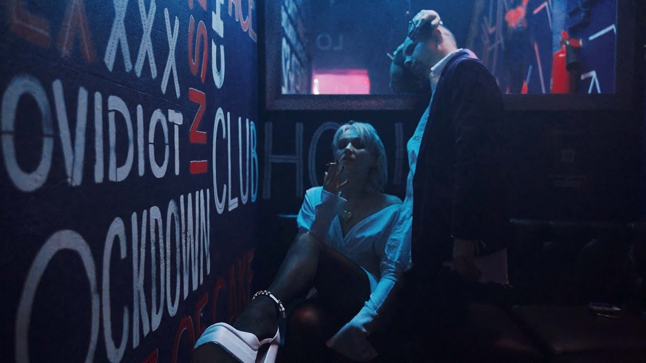 Two Feet - Fire In My Head - YouTube