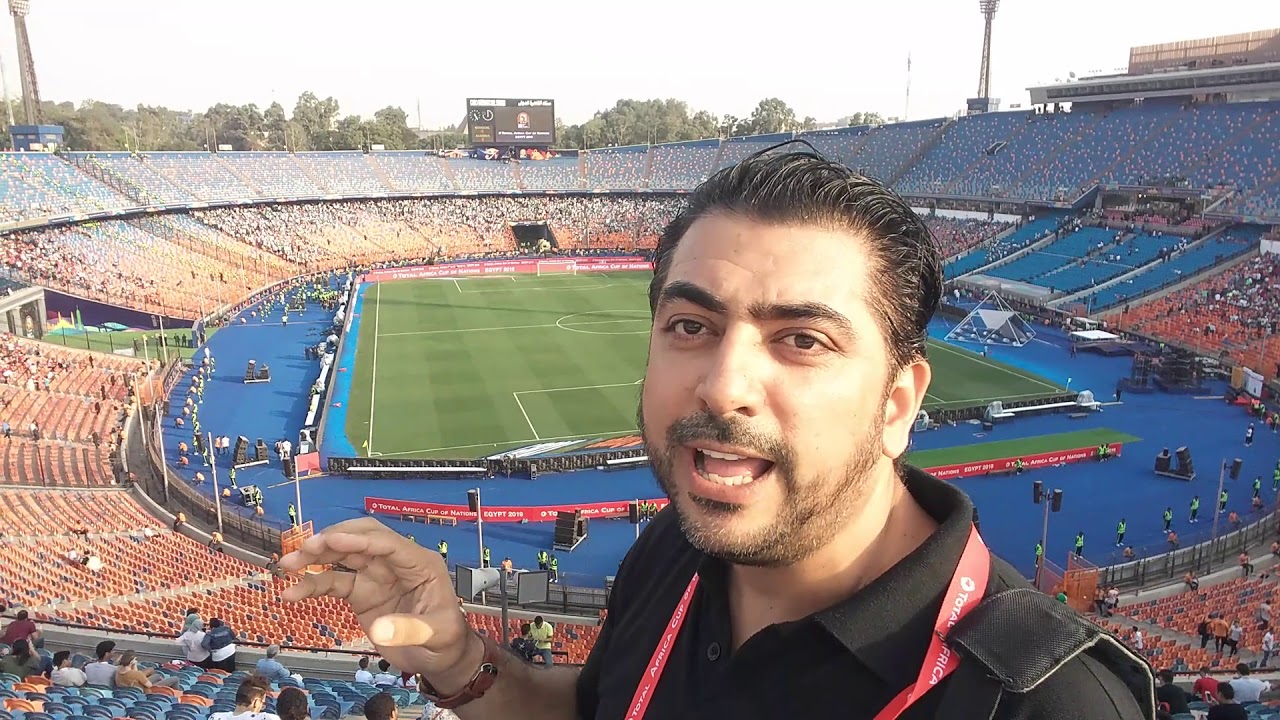 اعداد الجماهير الجزائرية قبل المباراة النهائية بـ3 ساعات Youtube