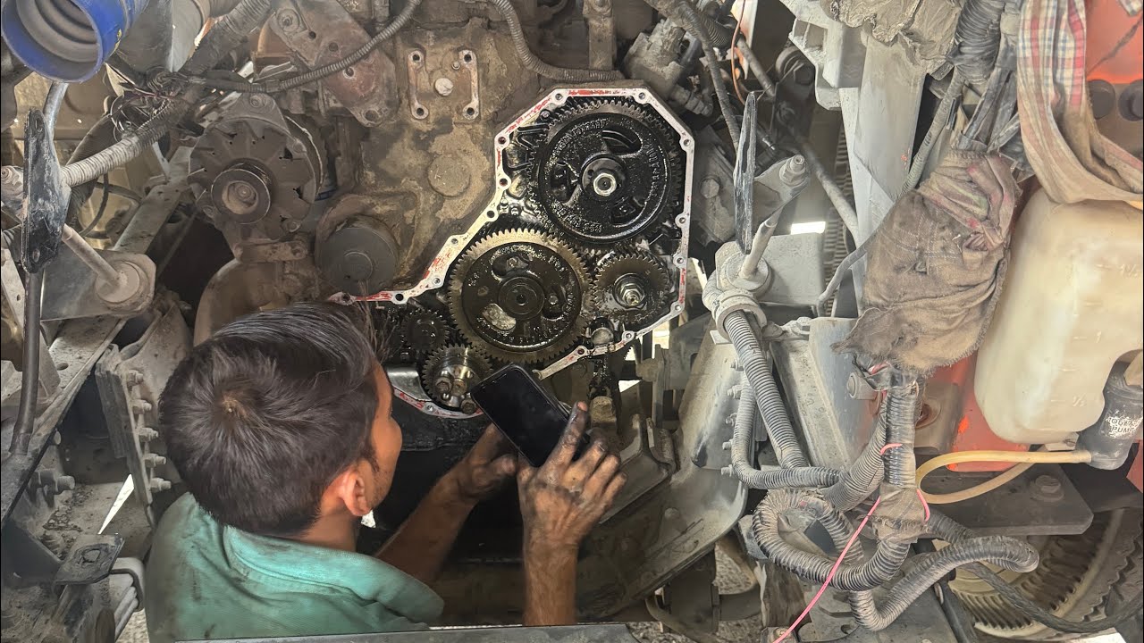 Aaj to 2 Truck ke Engine Ak Sath Khulna Pada | Tata 3118 Commins ...