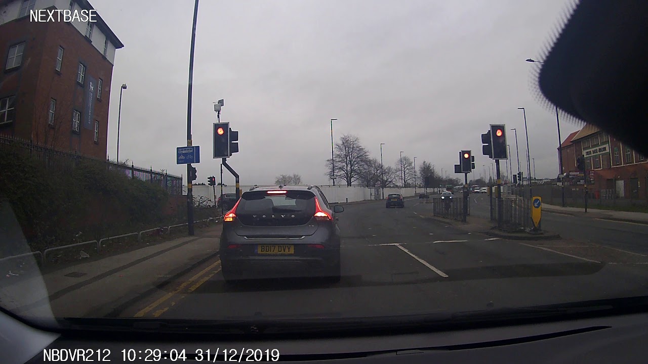 Red light jumper Birmingham - YouTube