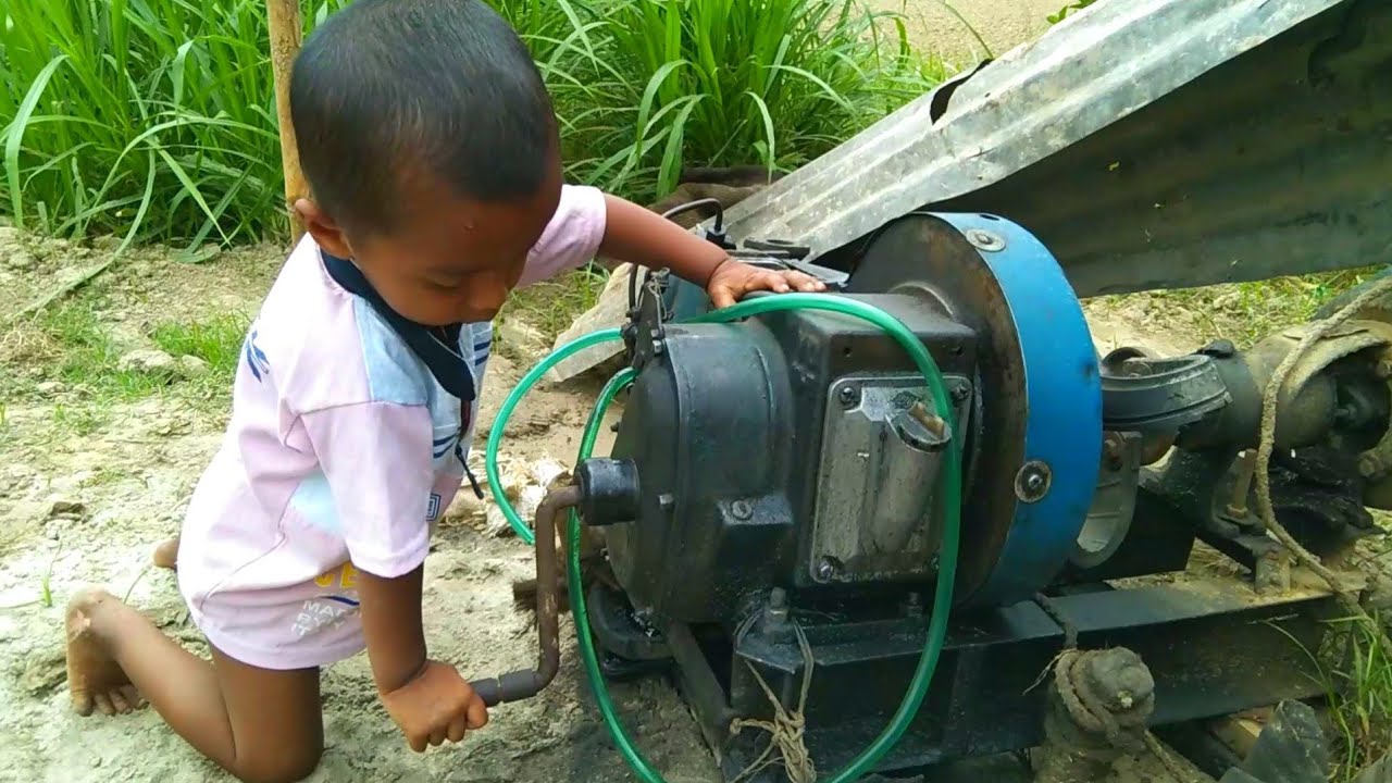 How to make little boy try hard engine start🥰🥰 Amazing skills boy🤩🤩 ...