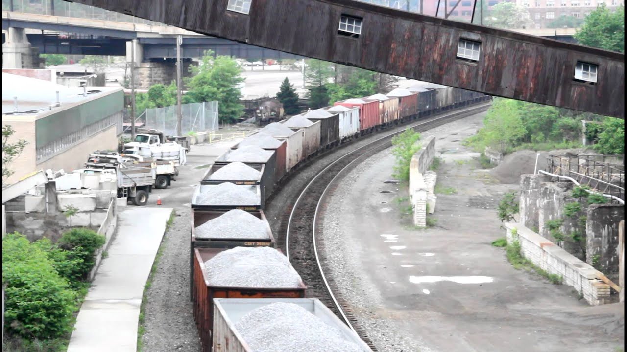 ES44DC rock train, horn show in Pittsburgh industrial area - YouTube