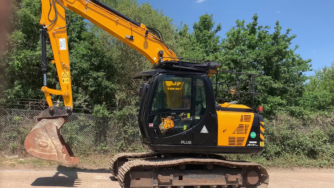 Morris Leslie Auctions - 2016 JCB JS131 Excavator (3351) - YouTube