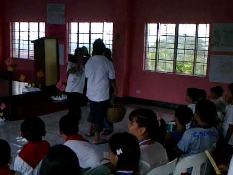 ANG MAGBABALOT. =) - YouTube