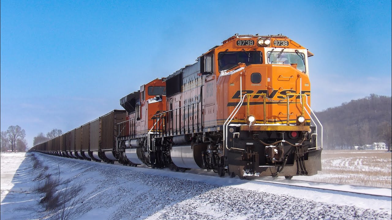 2-19-2025 Chasing BNSF SD70MACe 9738 Leading the C-NAMNMA in the Snow ...