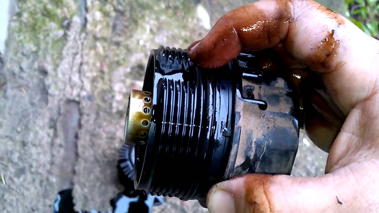 Cambio de aceite Corolla xli 2012, troco de oleo, oil change. - YouTube