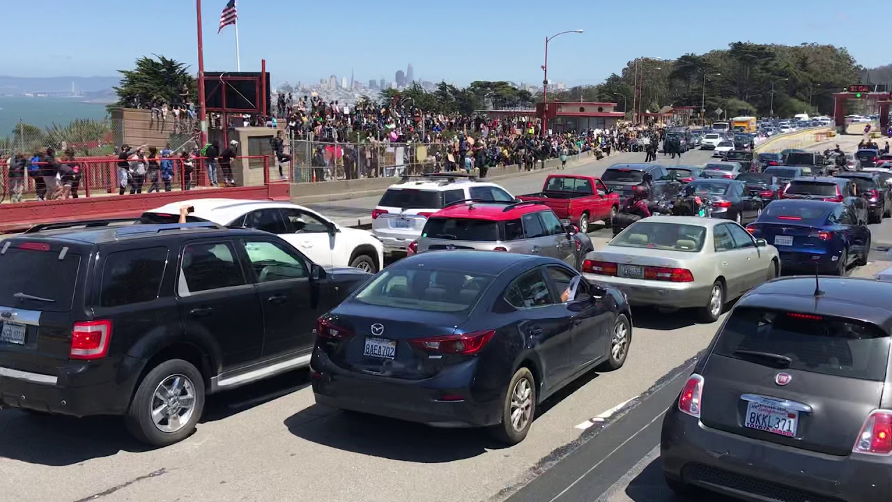 Golden Gate Bridge blocked by protesters - YouTube