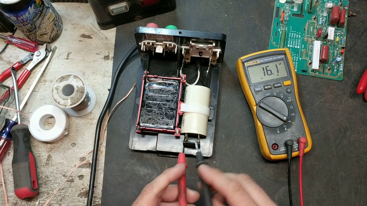 Gallagher M400 Fence Charger - YouTube