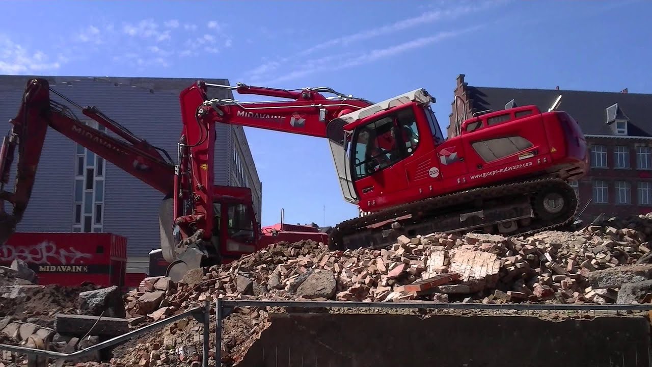 BAGGER EXCAVATOR LIEBHERR 934C et 924 - YouTube