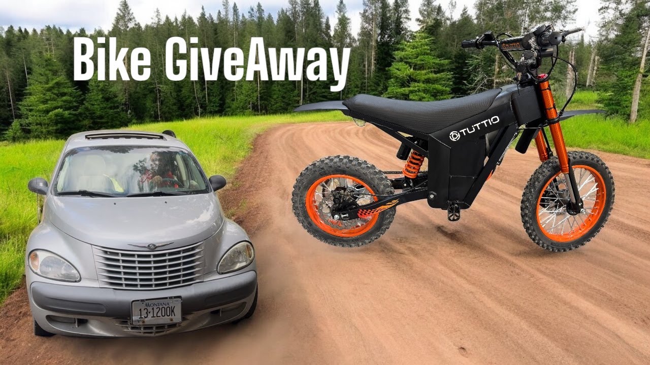 Testing the strength of a CHRYSLER PT CRUISER + Electric Dirt Bike ...