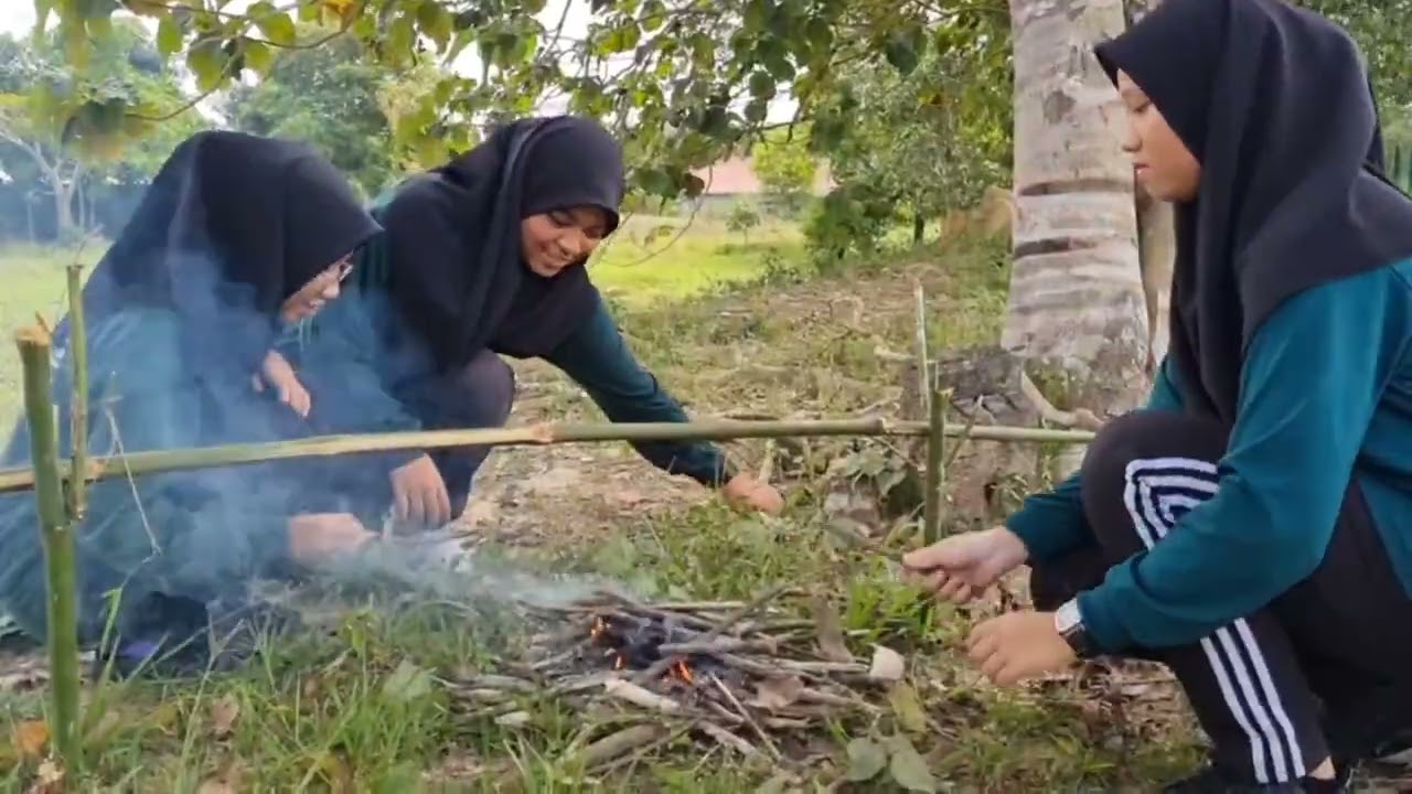 Cabaran Masakan Rimba KRS Puteri SMK Pedu - YouTube