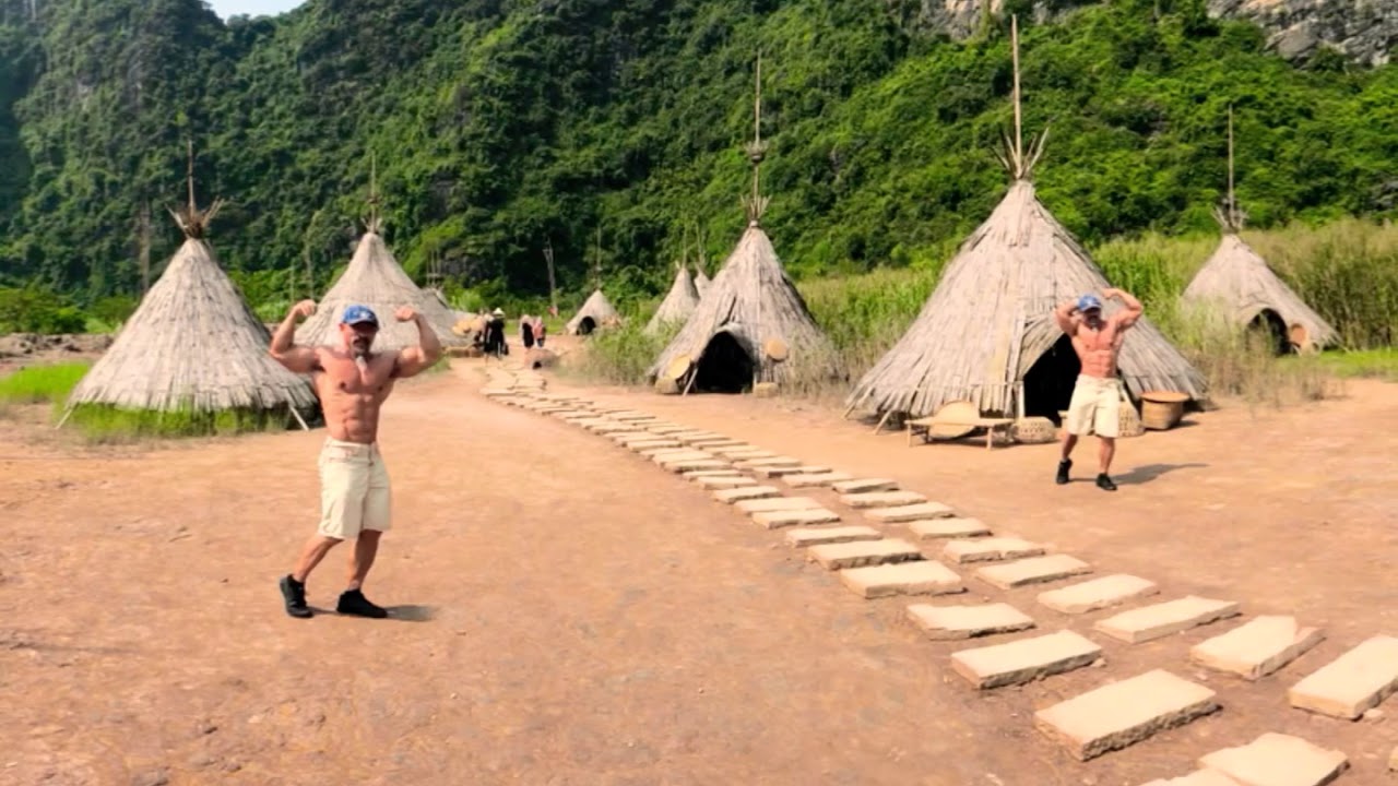 Ifbb Pro Nhon Ly ( Master Roshi Real Life ) - YouTube