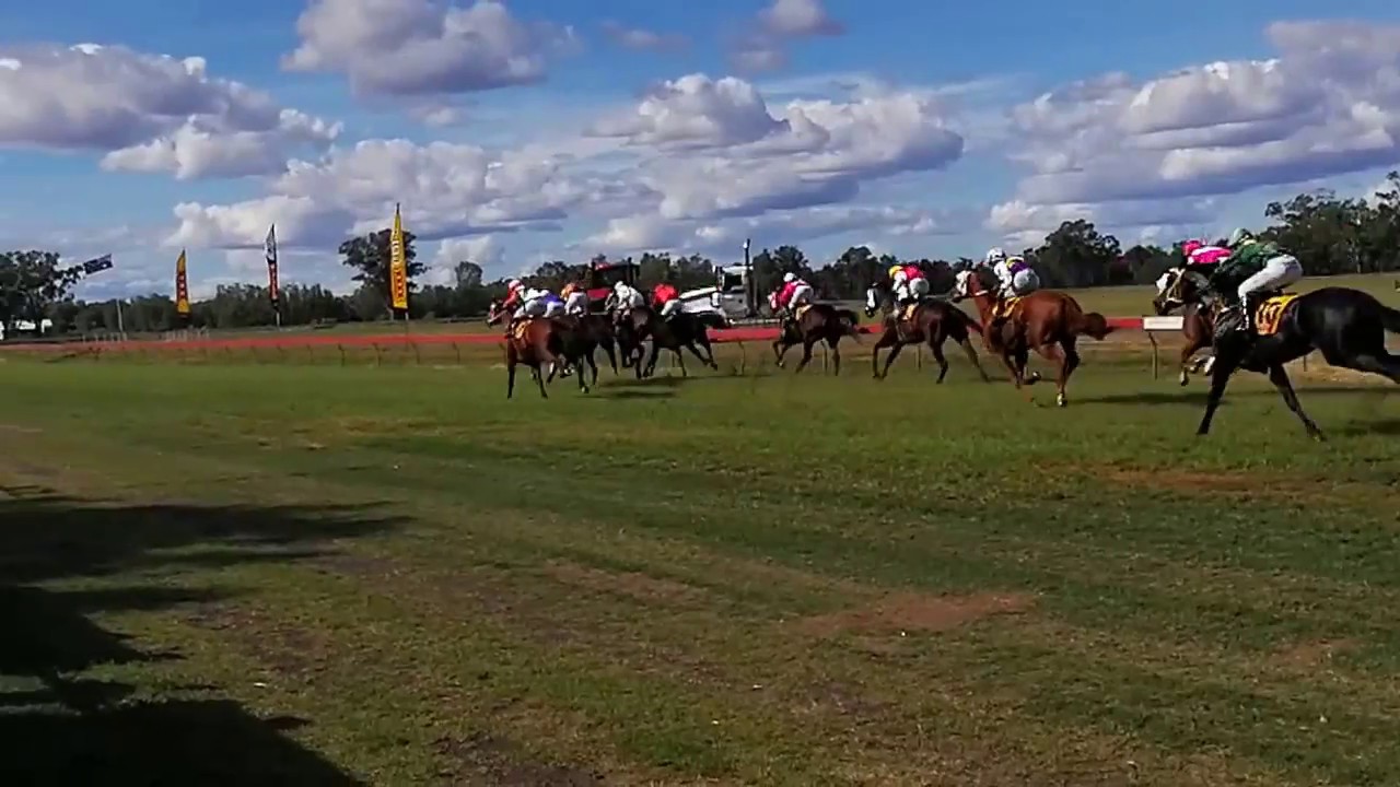 Goondiwindi Races - YouTube