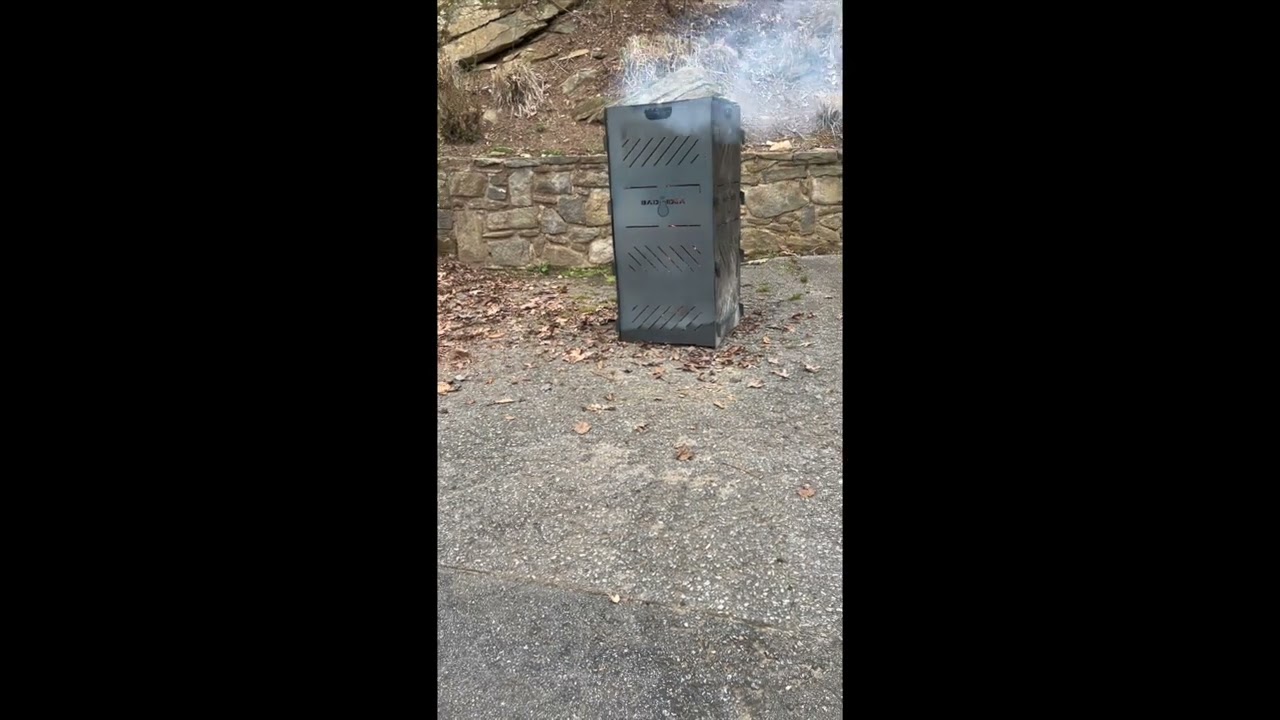 Lighting the Proud Pyro Large Incinerator Burn Cage + First Ten Minutes ...