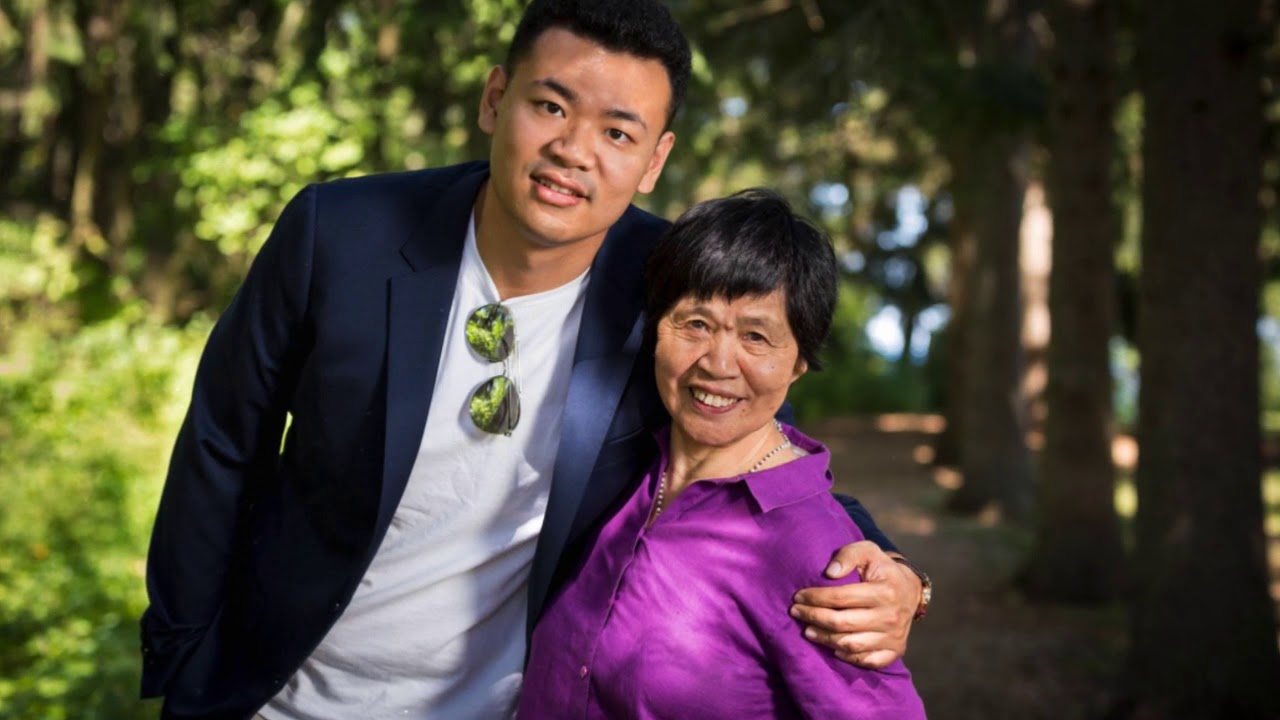 Lu Family | 08.2019 - YouTube