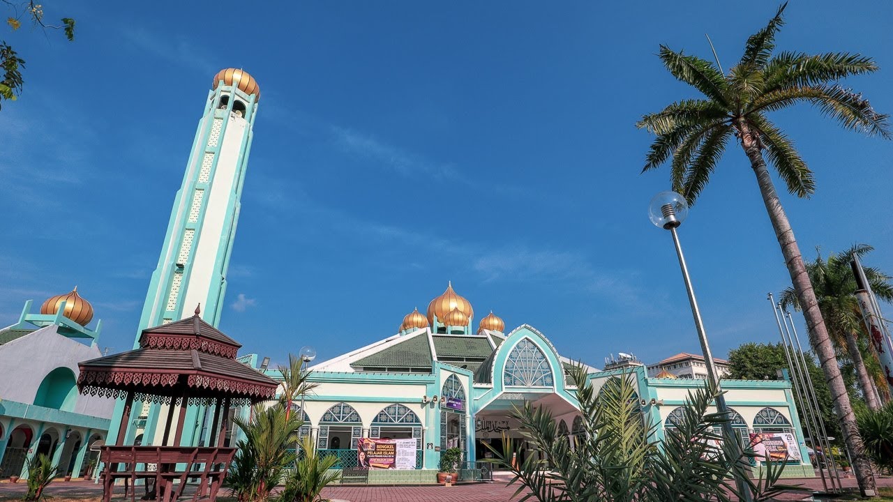 Masjid Al-Malik Khalid USM #almalikusm #masjid #usm - YouTube