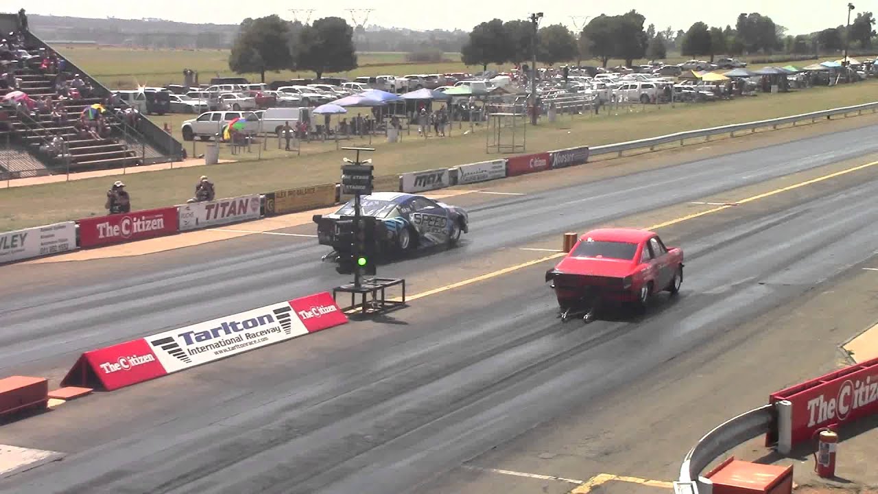 Gavin Wilkins in action - 24 September 2015 - Tarlton Raceway - YouTube