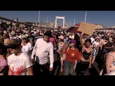 Węgry: kto odniesie korzyści polityczne z rekordowej Parady Równości w Budapeszcie?