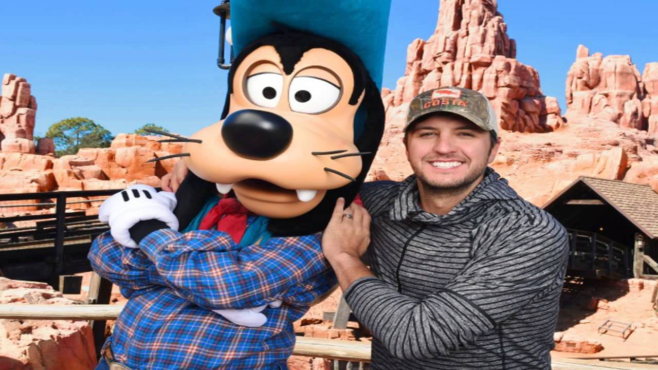 Family Fun Pack at Walt Disney World Magic Kingdom - YouTube